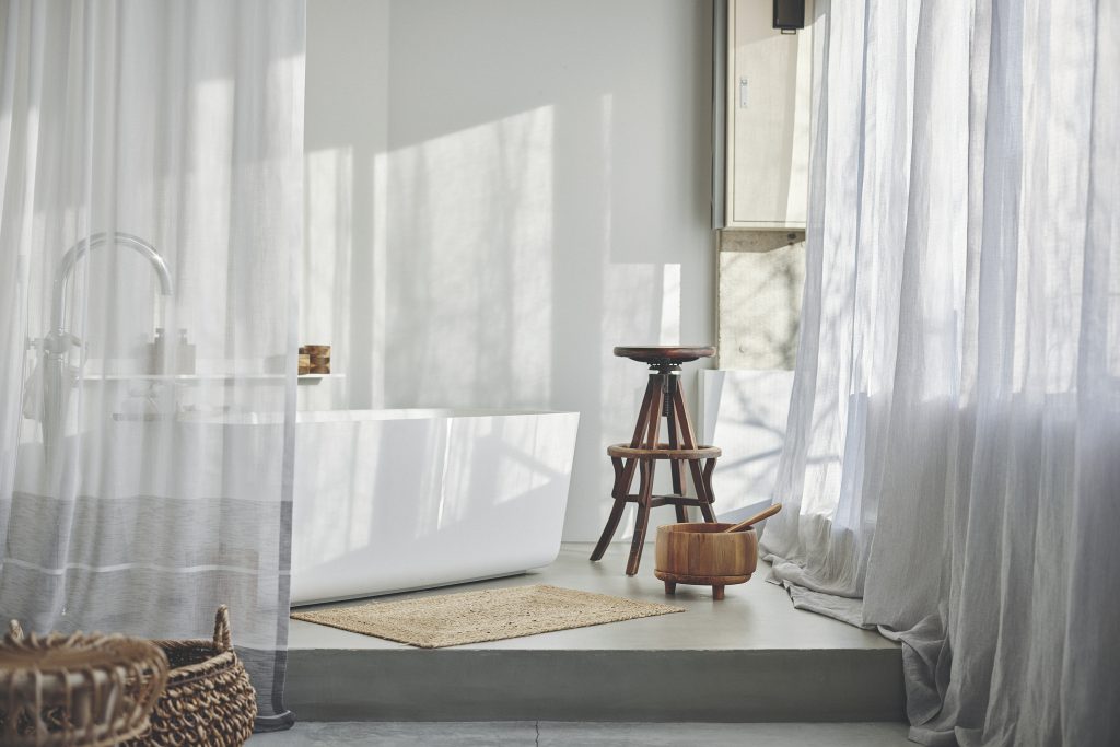 PORCH SHINAGAWAスタジオにカーテンをコーディネートしました | STUDIO TEC